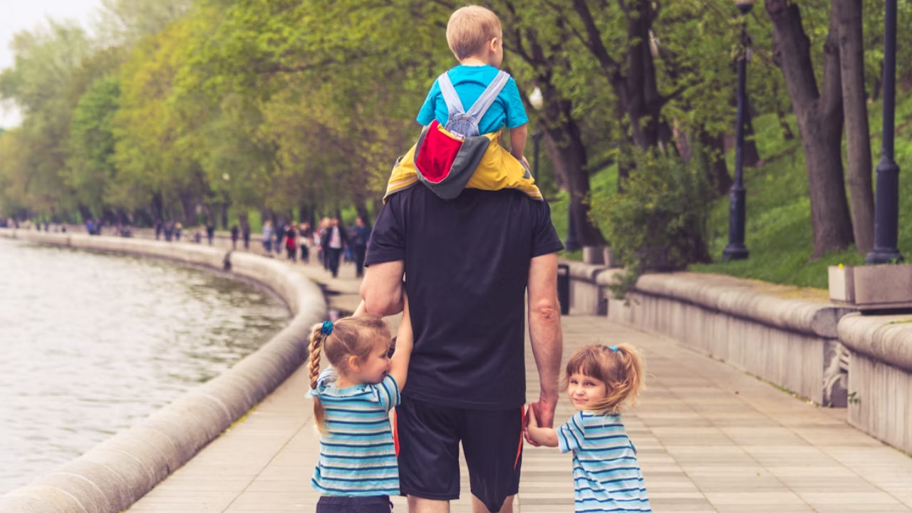 Hari Ayah Nasional 2025: Kenali Perbedaan Fatherless dan Daddy Issues