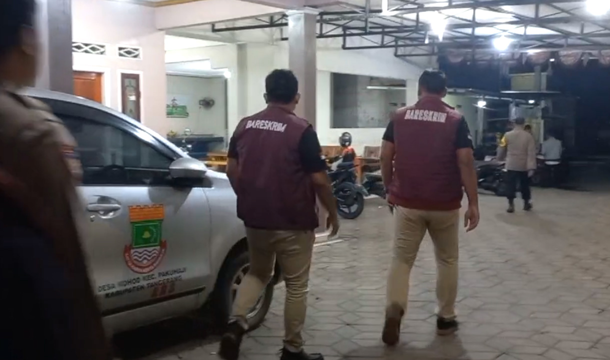 Breaking News! Rumah Kades Kohod Arsin Digeledah Bareskrim Pasca ...