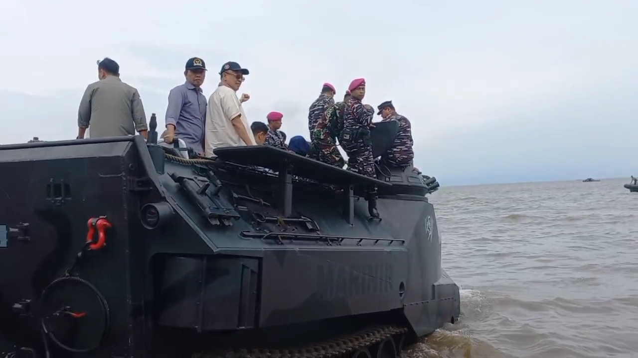 TNI AL Targetkan Pembongkaran Pagar Laut Tangerang Capai 5 Km, Mungkinkah?