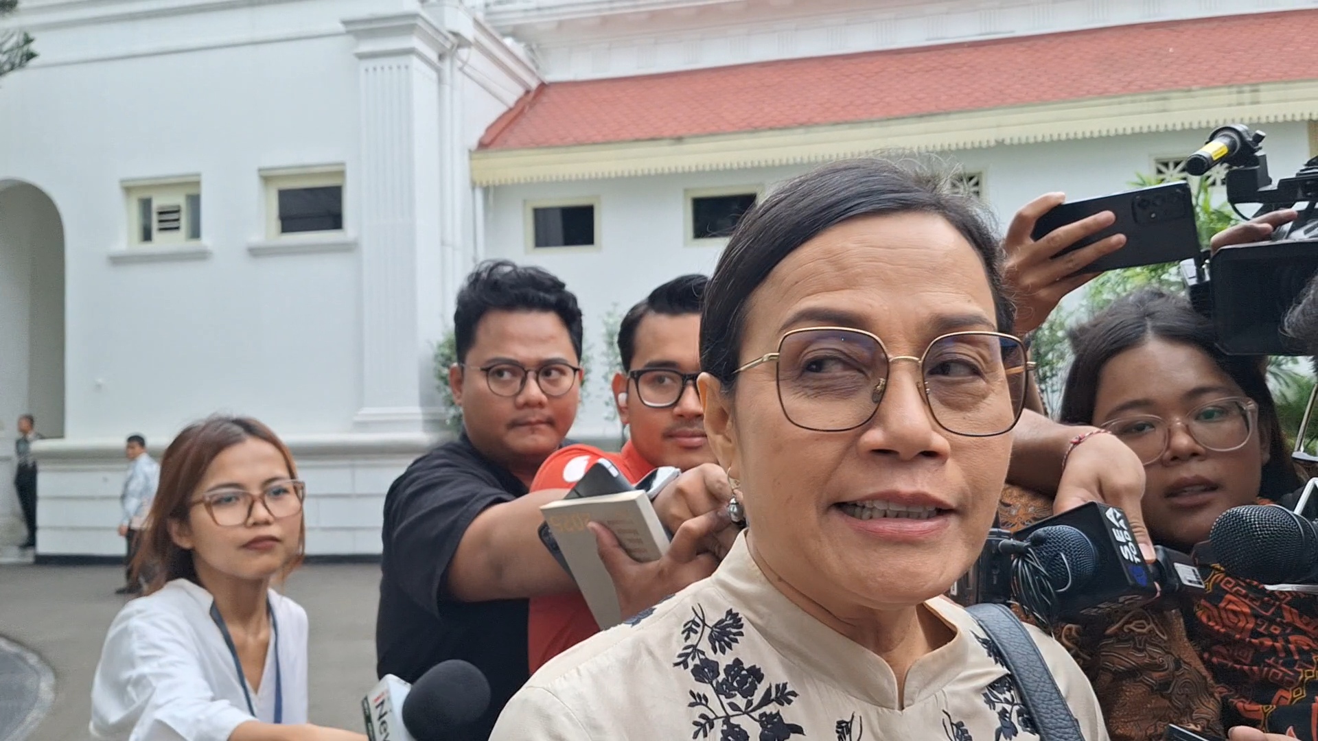 Menkeu Masih Pelajari Soal Putusan MK yang Wajibkan Pemerintah Gratiskan Biaya SD-SMP Negeri dan ...