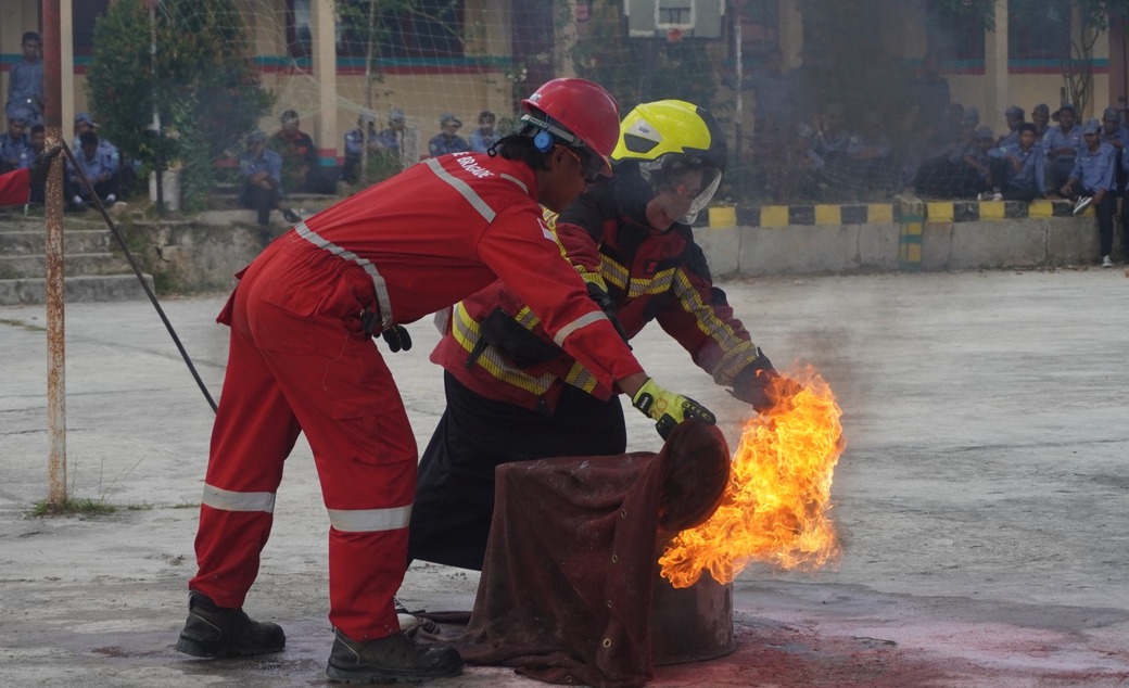 PHSS Edukasi Penanggulangan Kebakaran untuk Ratusan Siswa SMKN 1 Muara ...