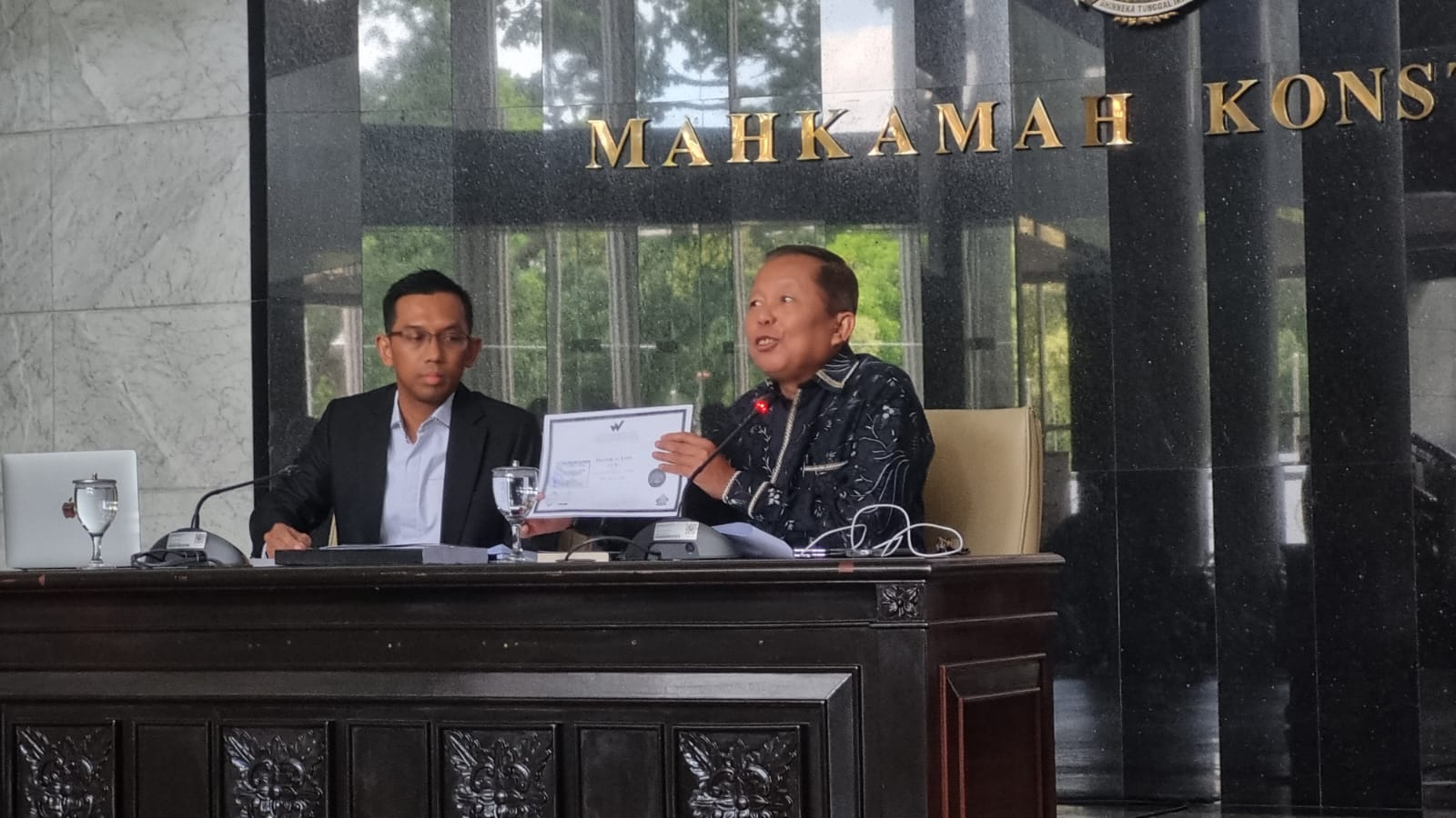 Dituding Pakai Ijazah Palsu, Arsul Sani Tunjukkan Bukti Dokumen Wisuda ...