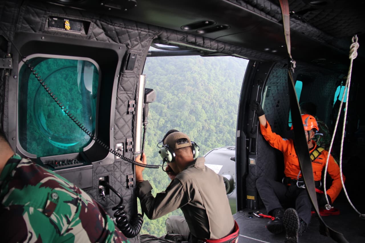 TNI AU Kerahkan Helikopter Caracal dan Pasukan Kopasgat untuk Cari ...