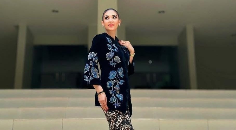 Perkenalkan! Ghina Raihanah Kekasih Izzat Assegaf, Calon Menantu Najwa Shihab yang Bersinar di ...