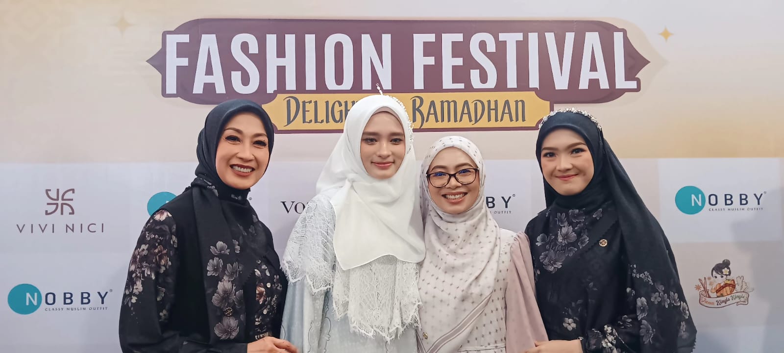 Sambut Bulan Ramadan dan Idul Fitri, Inara Rusli Pamerkan Busana Muslim di Ajang Nobby Fashion ...