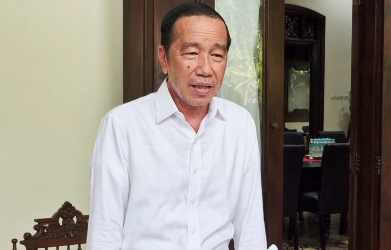 Jokowi Tawarkan Opsi Pemeriksaan Kasus Dugaan Ijazah Palsu Dilakukan di Solo