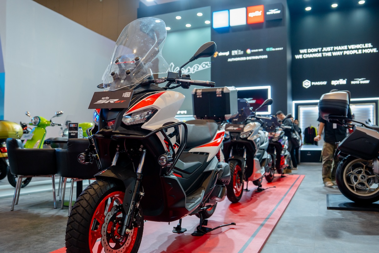 Piaggio Indonesia Bawa Warna Baru Aprilia SR-GT 200 di IIMS 2025