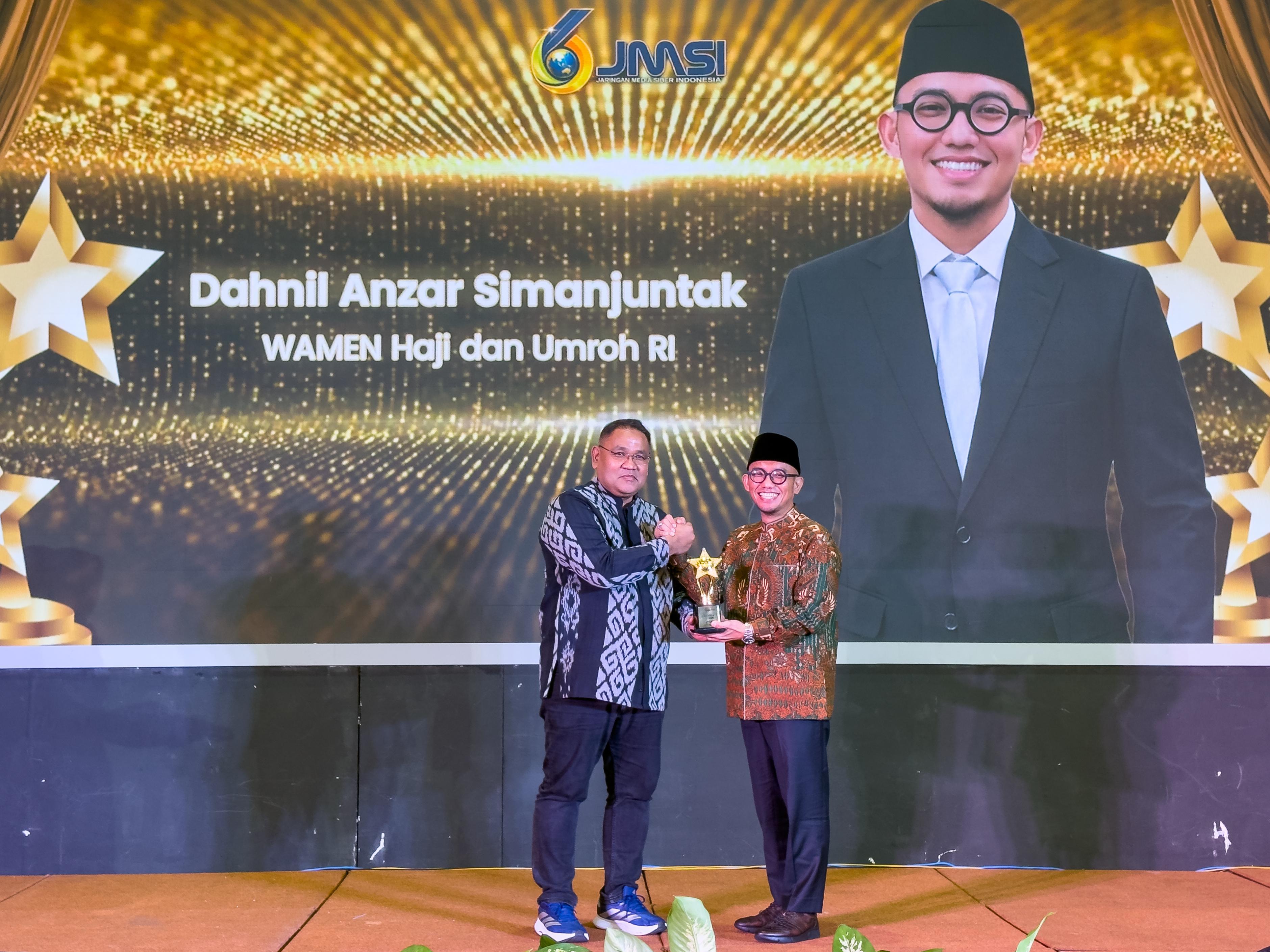 Terima Penghargaan Golden Leader 2026, Dahnil Anzar Soroti Fenomena ...