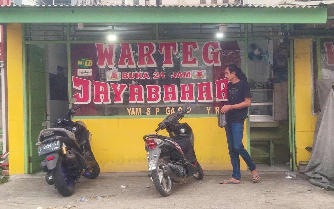 Harga Pertamax Naik, Warteg Mulai Diserbu Pemburu Paket Makan Hemat ...