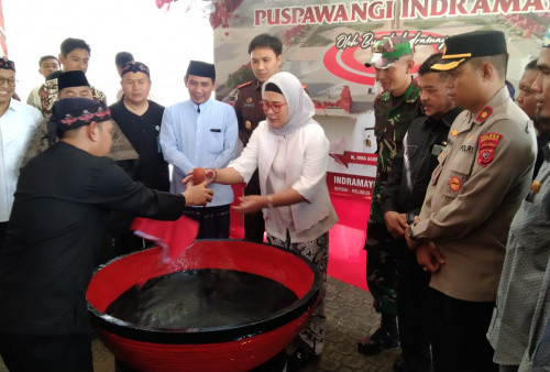 Salat Id Masjid Nurul Bayan, Khatib: Mengurus Orang Tua Sama Dengan ...